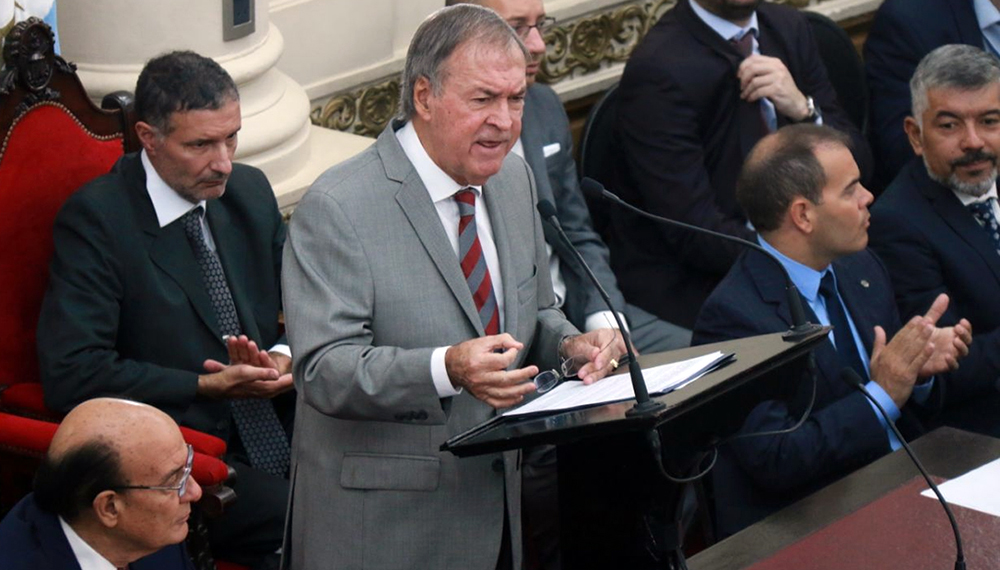 Schiaretti Enviará A La Legislatura El Proyecto De Ley Para Adherir Al Uso De Bitrenes Infocampo
