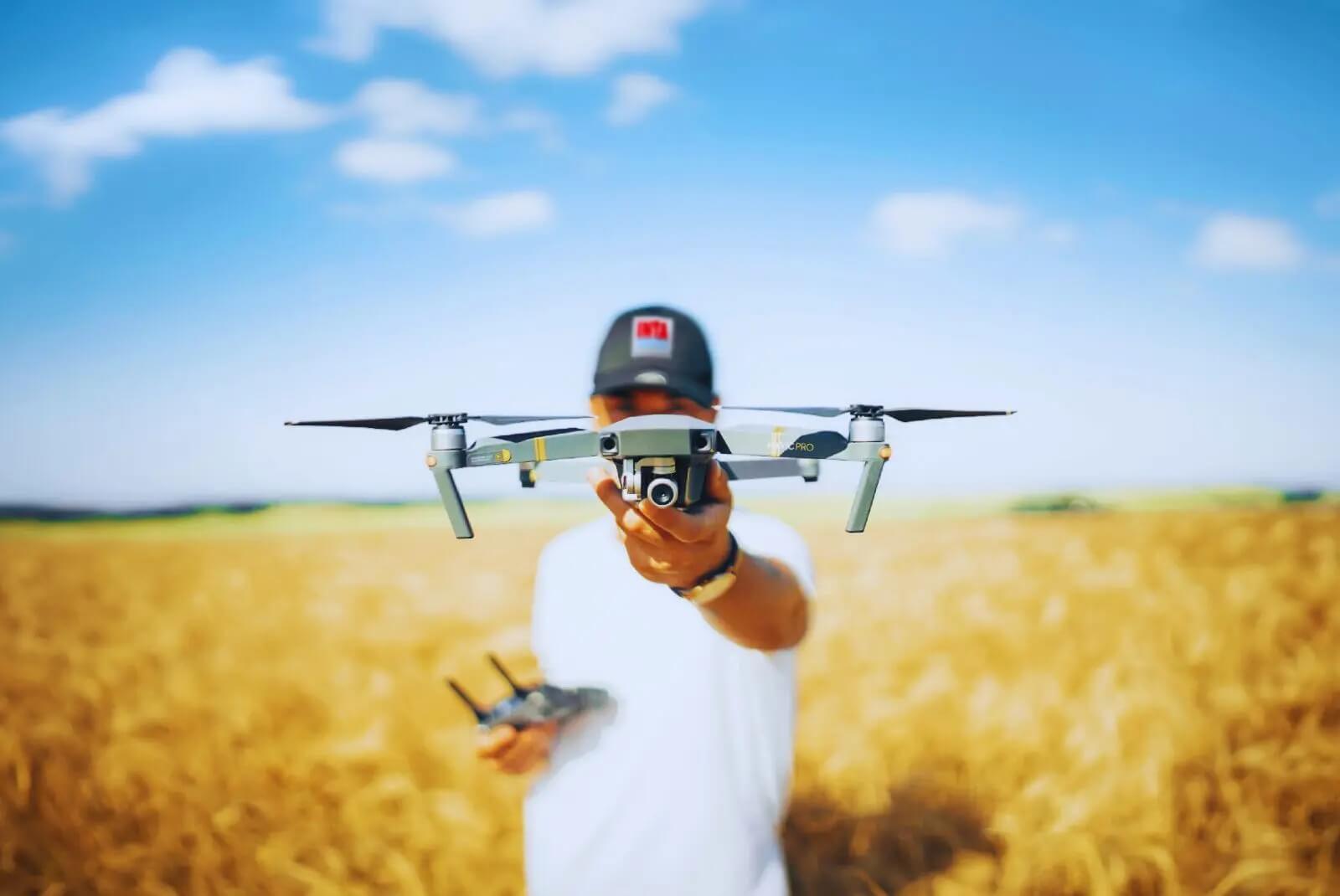 Investigación a la altura del campo: crean la primera red de drones ...