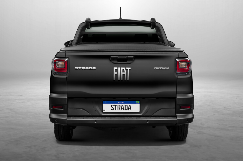 Fiat presentó una nueva Strada y completó la renovación de la pick-up ...